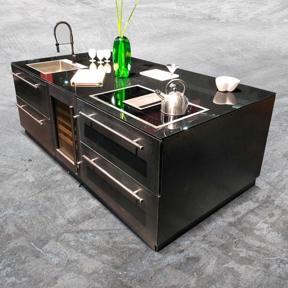 Iron kitchen - Ferro - Laboratorio Mattoni - outdoor / traditional / glass