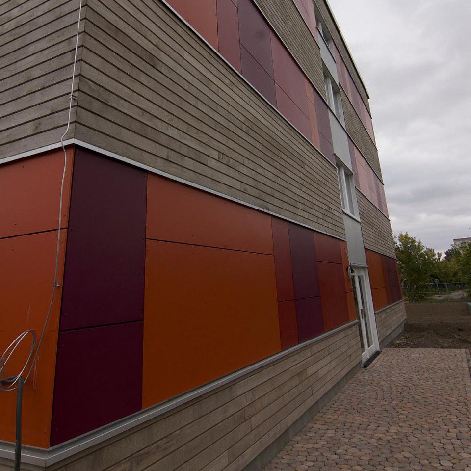 Panel cladding - COLOR FINISH - Amroc - fiber cement / painted