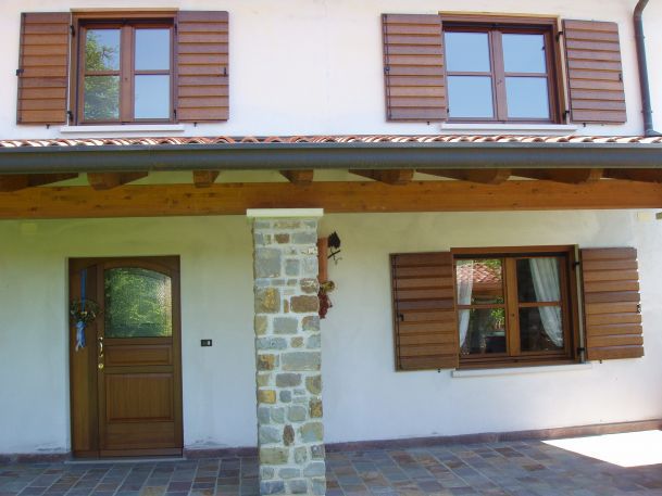 Swing shutter - ROMANINA - Molaro - wooden / window / curved