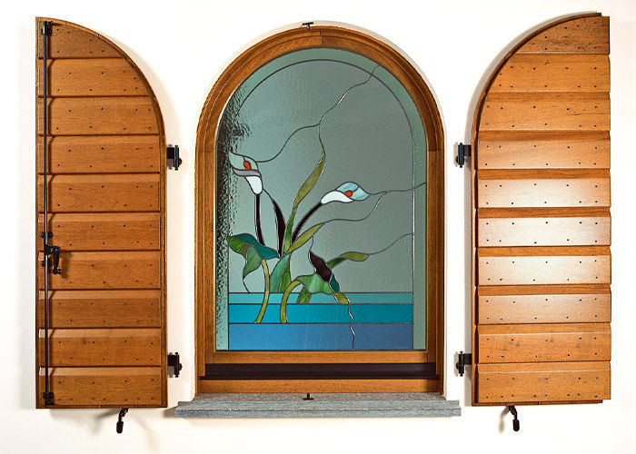 Swing shutter - ROMANINA - Molaro - wooden / window / curved