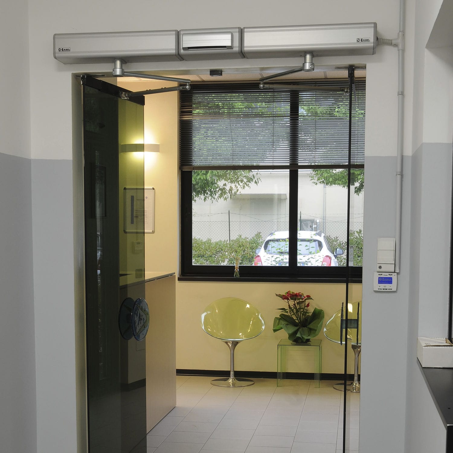 Swing door automation - NEPTIS INVERS - Label S.p.A.