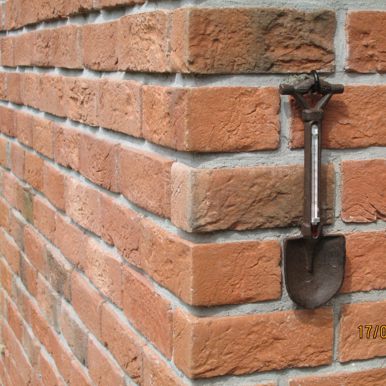 Decorative cladding brick - HOLLAND - Wild stone - engineered stone ...