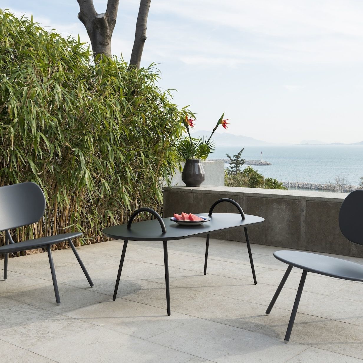 Contemporary coffee table - swim - bibelo - painted metal / metal base ...