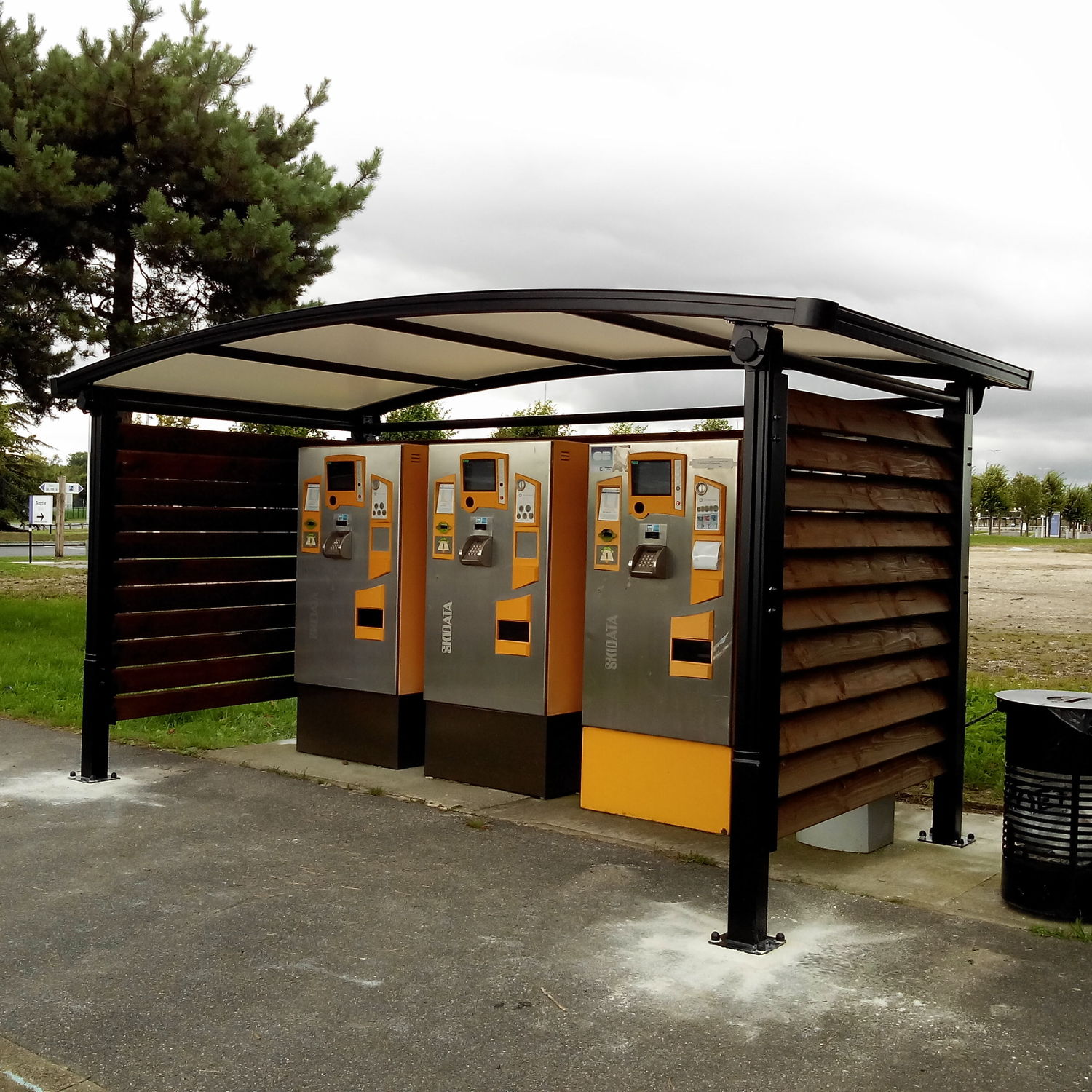 Public space shelter - CLUB PRESTIGE - Covertou