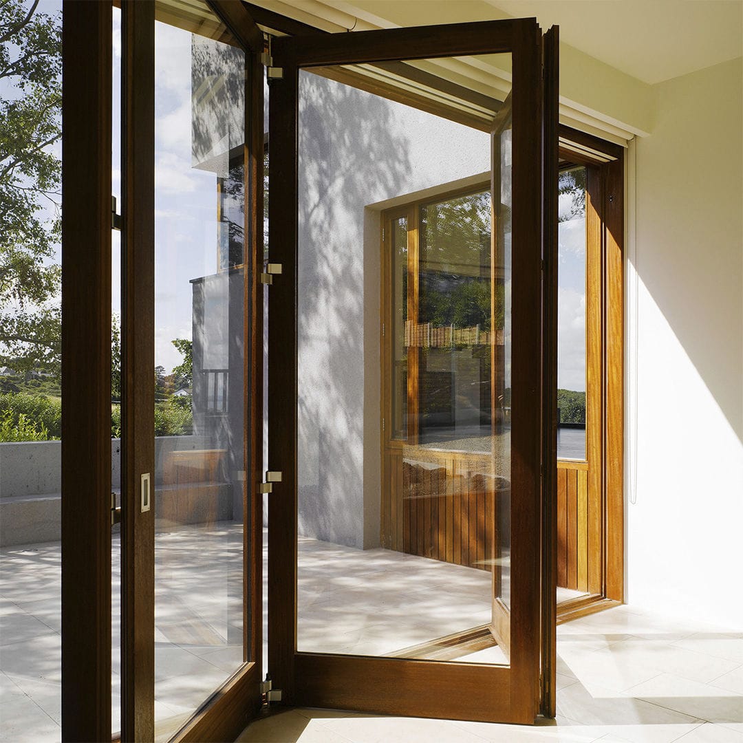 Folding patio door - Mestre Raposa - Fenêtres et Portes - wooden ...