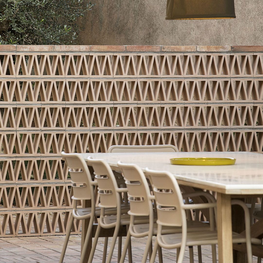 Ceramic screen wall - MONTGRÍ - CERAMICA FERRES - indoor / outdoor