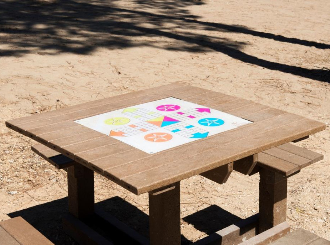 Outdoor kids game table - Sesimbra - Extruplas - contemporary / for ...