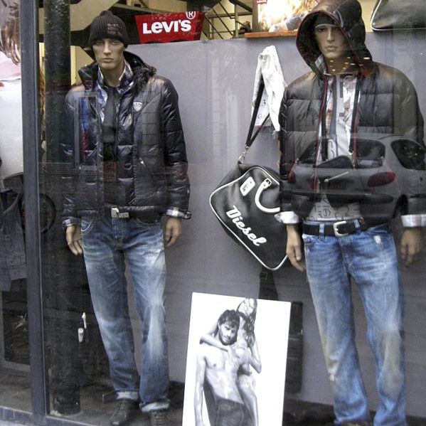 Male display mannequin - 20 ETHNIC - WINDOW FRANCE - realistic / high ...