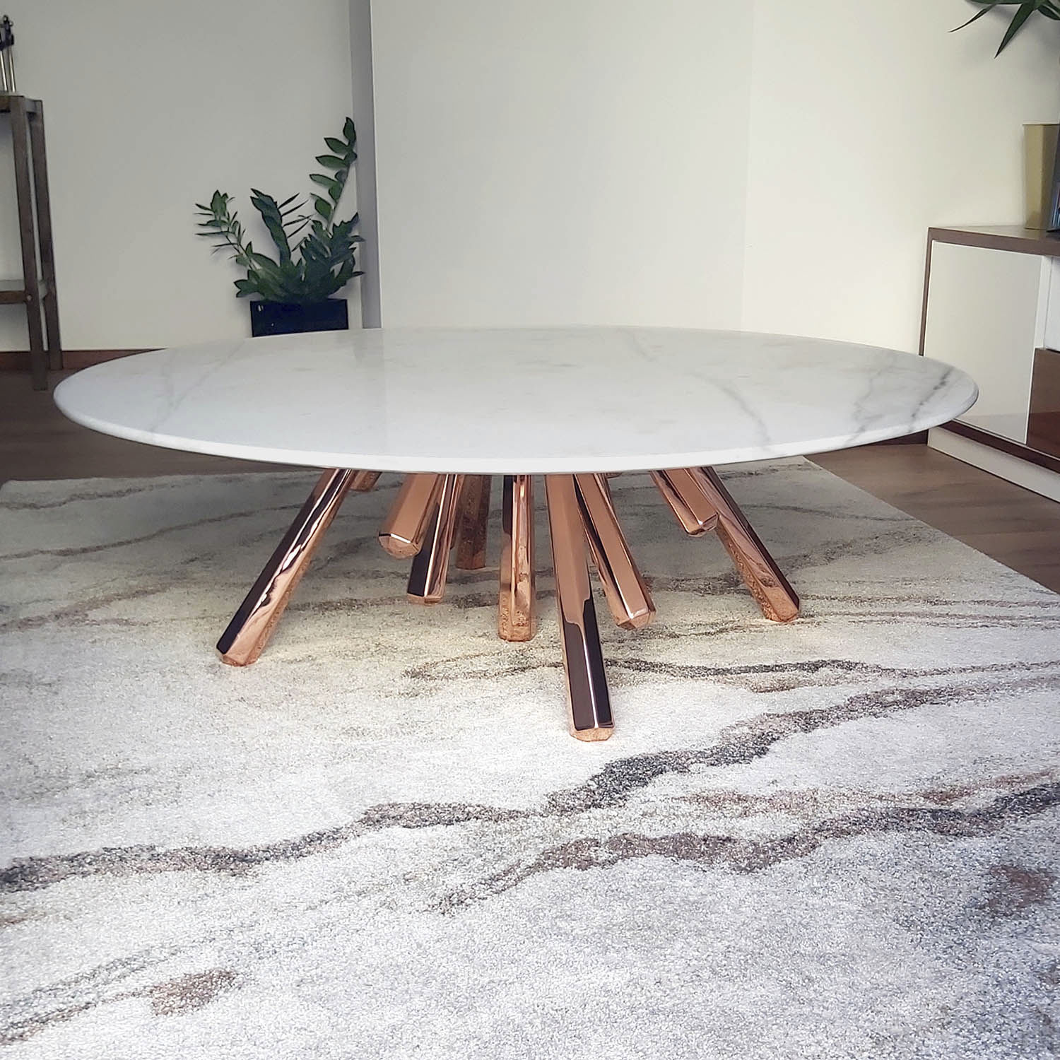 Contemporary coffee table - Amber - BITANGRA - brass / marble / copper base