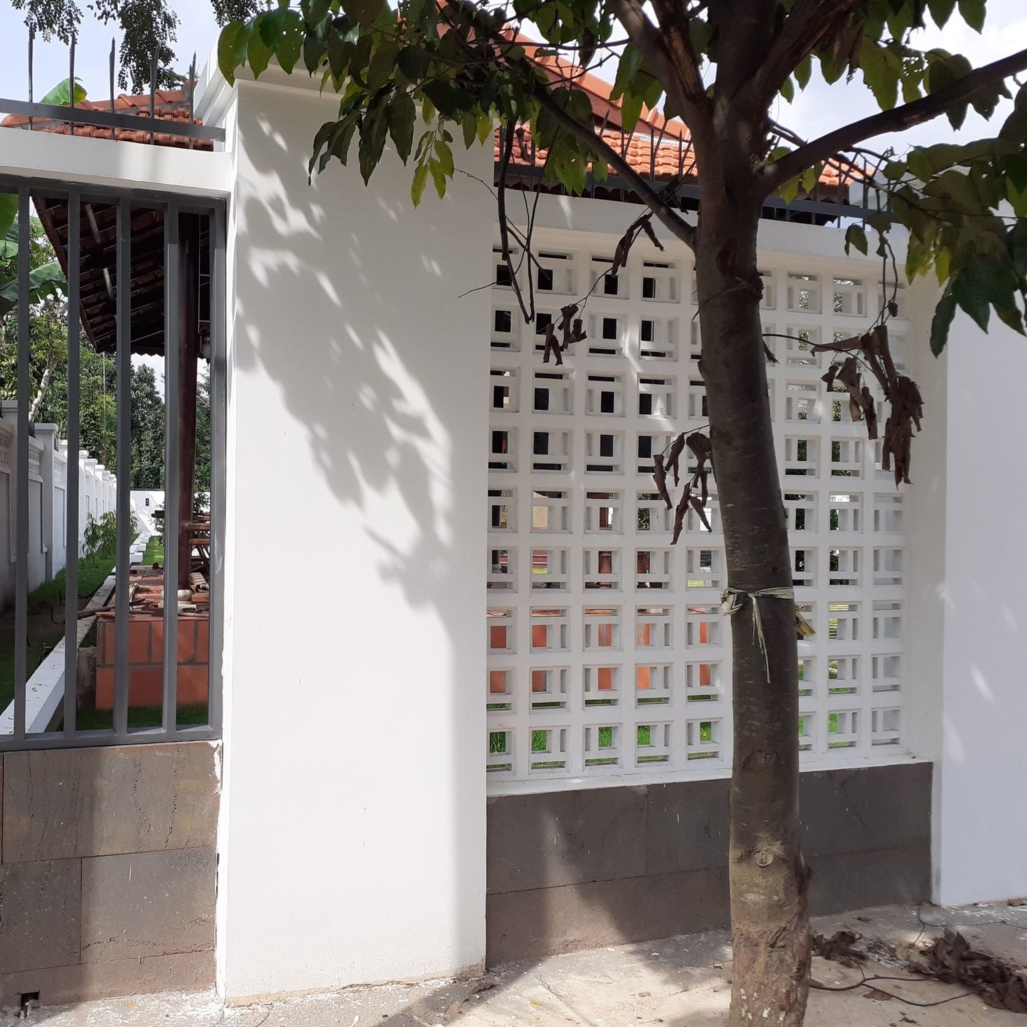 Hollow concrete block - VCB-009 MAZE-2 - Viet Tiles Corporation ...