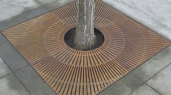 Square tree grate - CORONA - COX48-48I99TGHP - IRON AGE DESIGNS - cast iron