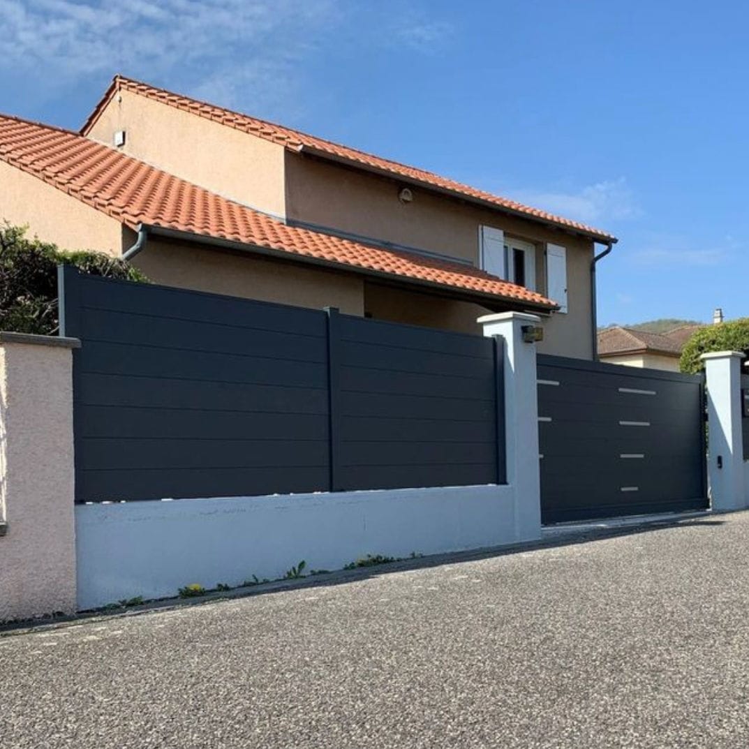 Panel fence - BYART GROUP - residential / aluminum / rectangular