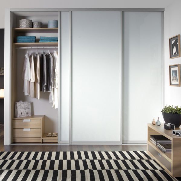 Contemporary wardrobe - MATRIX - Noteborn BV - lacquered wood / sliding ...