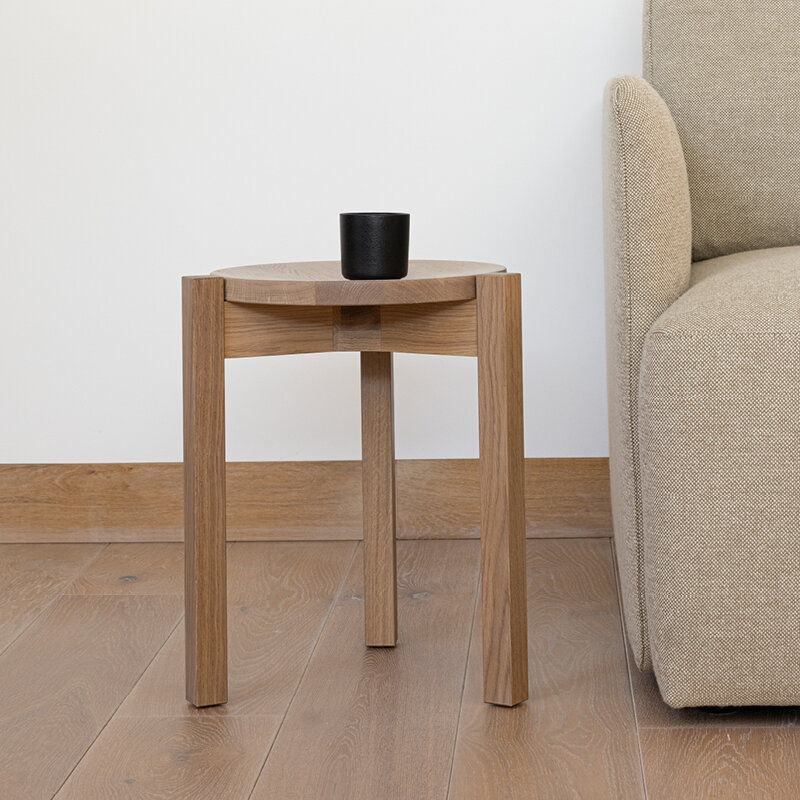 Contemporary stool - Base - Studio H&K B.V. - oak / wooden base / 3-legged
