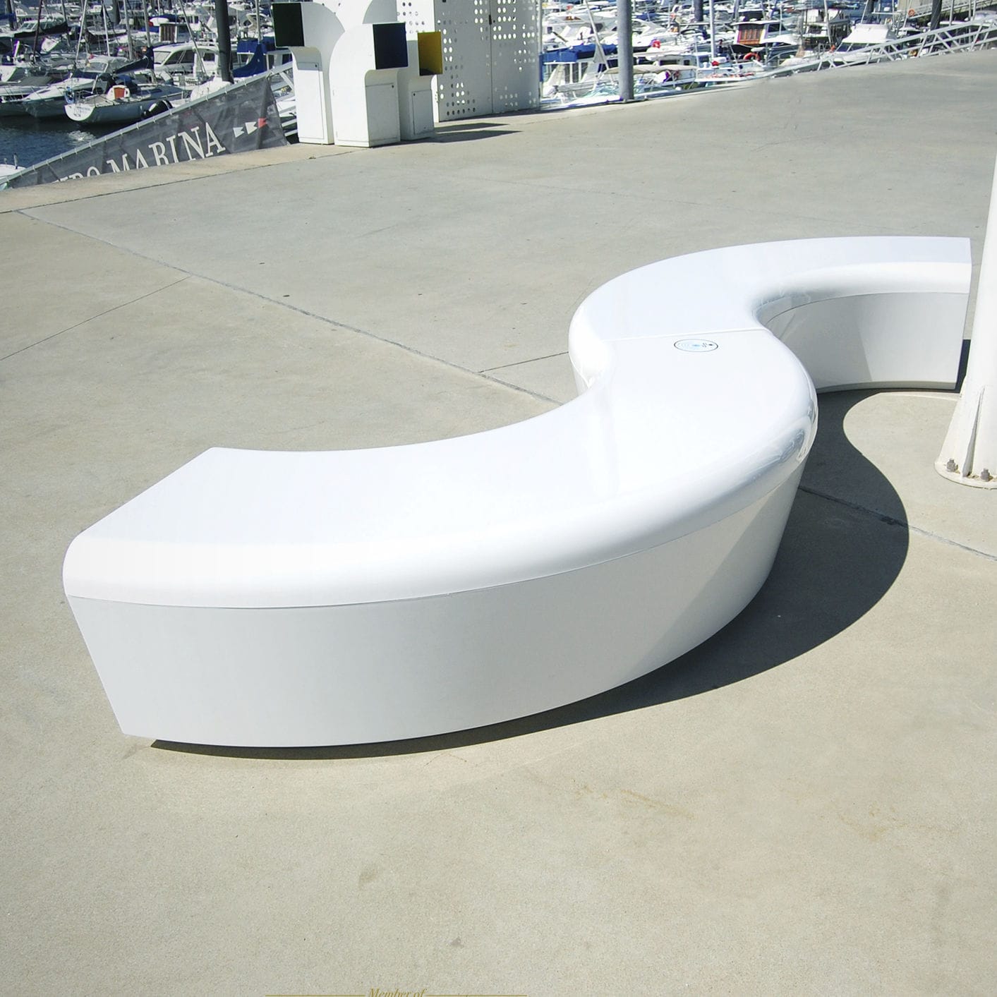 Contemporary public bench - OMNIBENCH - OMNIFLOW - fiberglass / resin ...