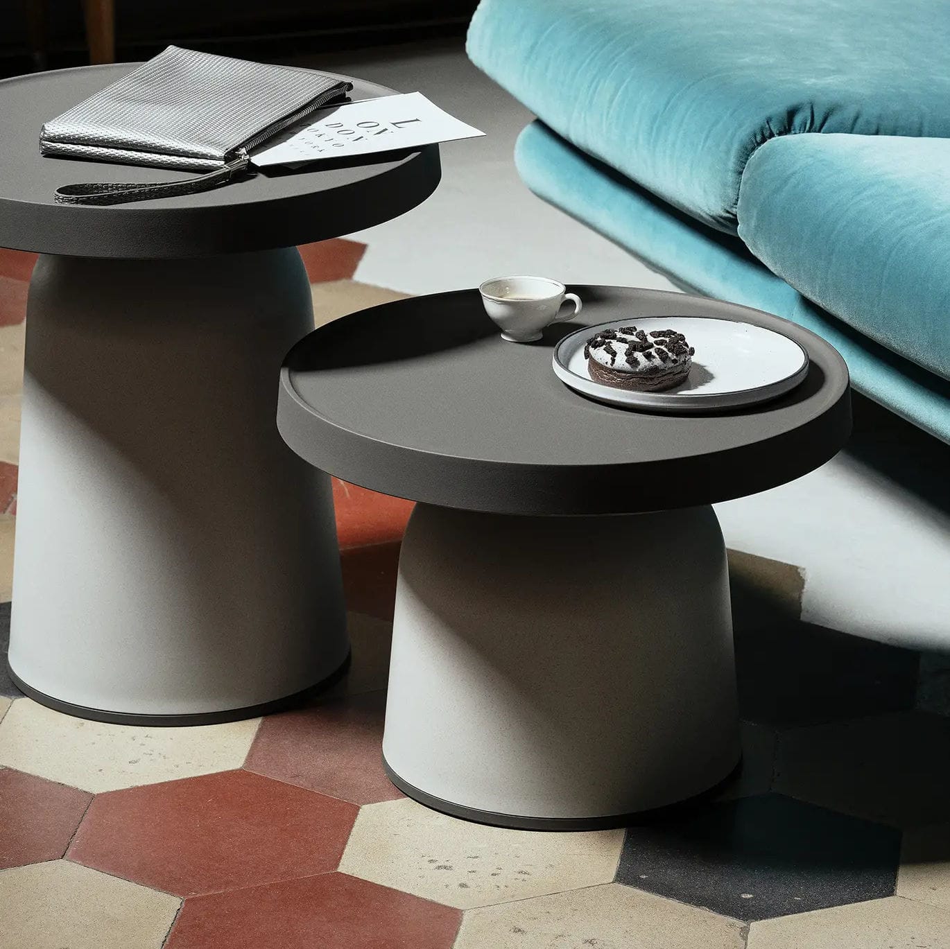Contemporary side table - Thick Top - TOOU - polypropylene / round ...