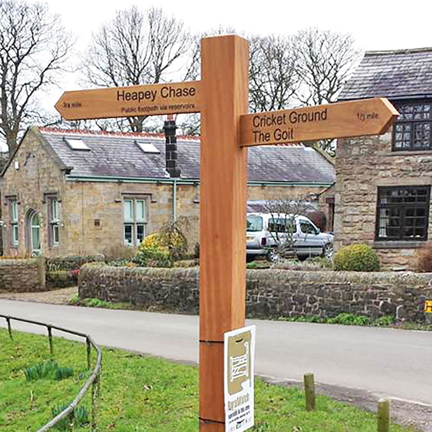 Wooden signboard - Woodscape. - orientation / outdoor