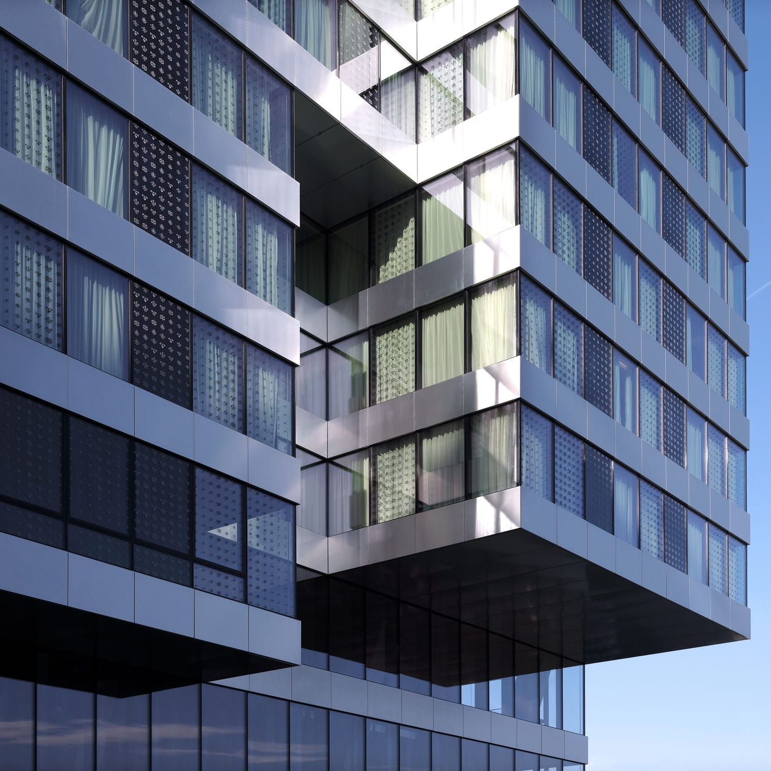 Panel cladding - HOTEL INTERCONTINENTAL - ALUCOBOND - aluminum ...