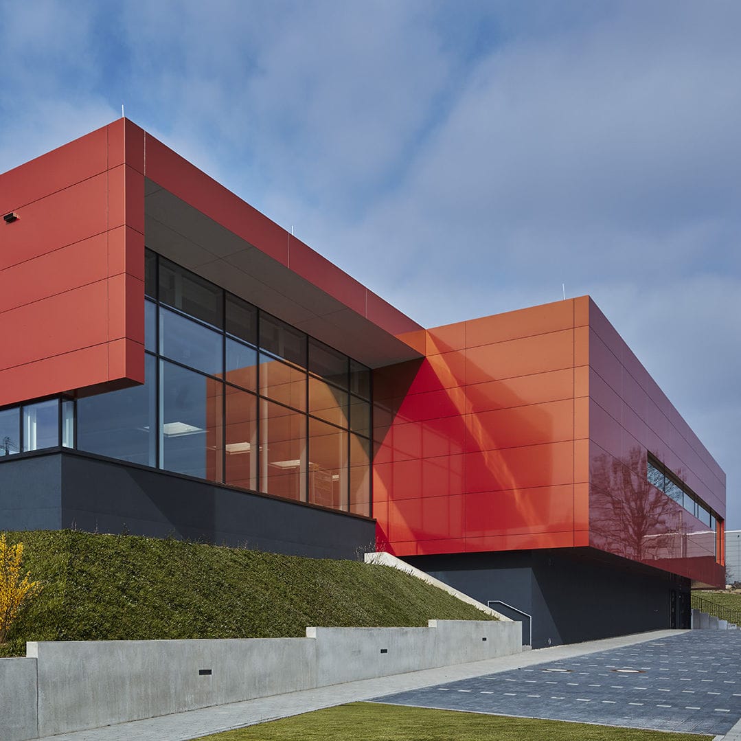 Panel cladding - HALLENBAD RIEDLINGEN - ALUCOBOND - aluminum ...