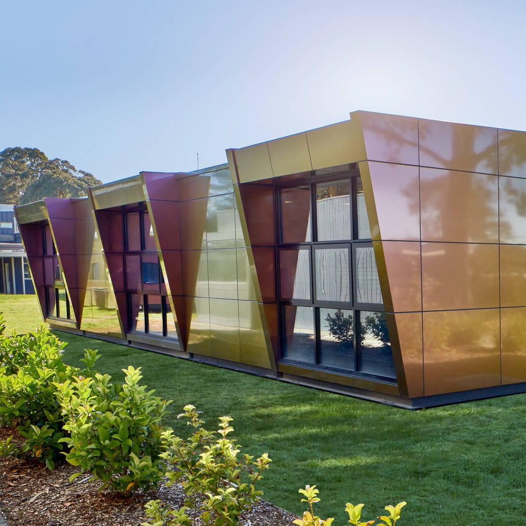 Cassette cladding - HARWYN PERFORMING ARTS CENTER - ALUCOBOND ...