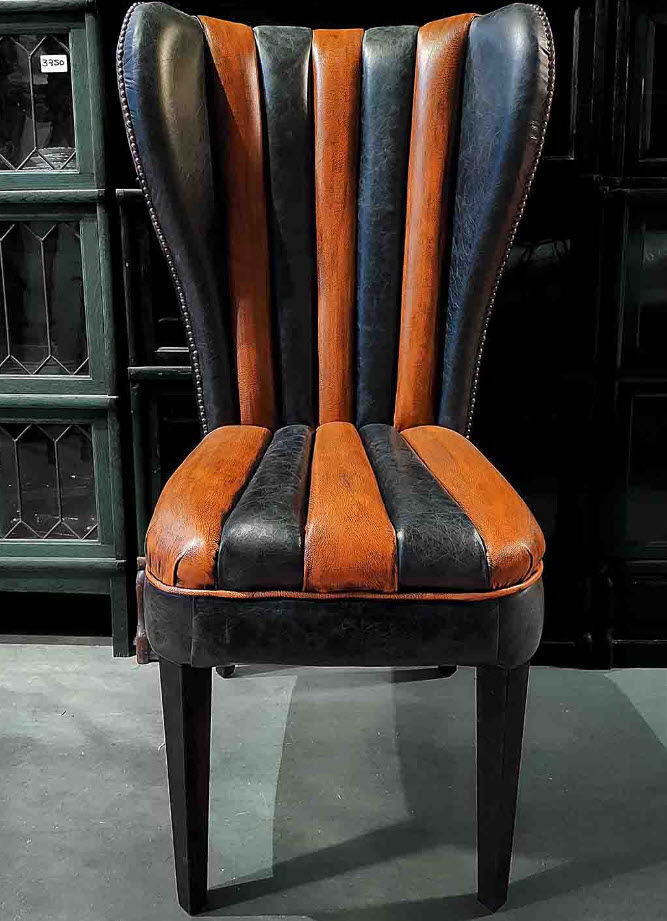 Traditional chair - Sultan - Harleq - indoor / leather / wooden base