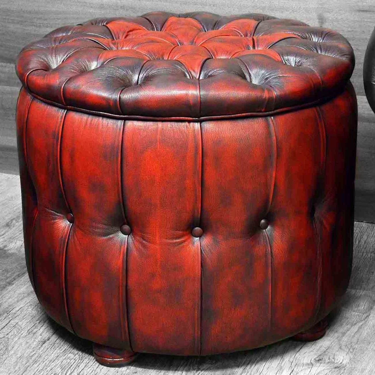 Chesterfield stool - EXCLUSIVE : CIRCLE - Harleq - leather / wooden ...