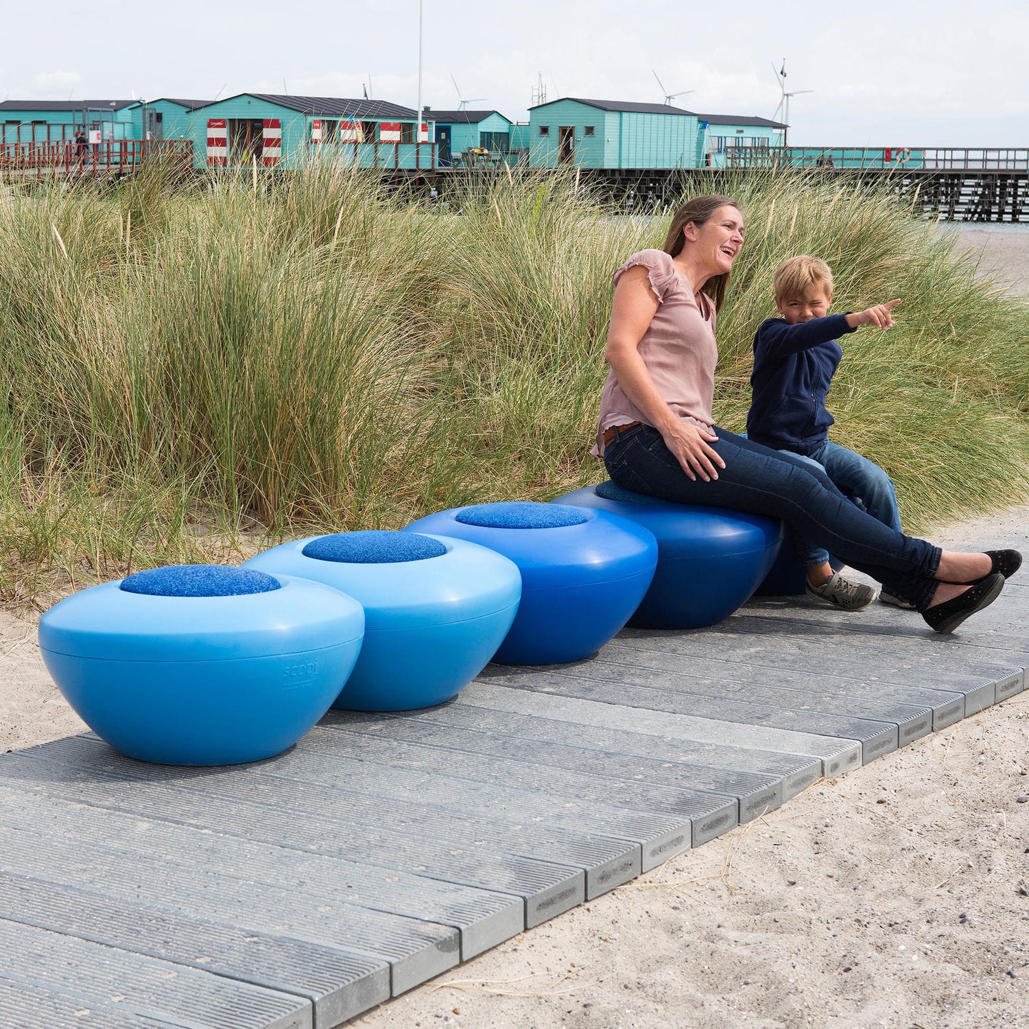 Contemporary stool - SCOOPI - manga street - polyethylene / rubber ...