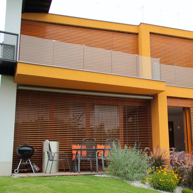 Venetian blinds - Heliotech, s.r.o. - for window / pine / outdoor