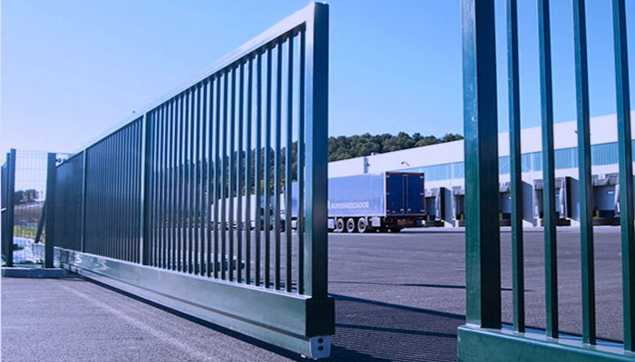 Sliding gate - PROMALLAS - galvanised steel / wire mesh / home