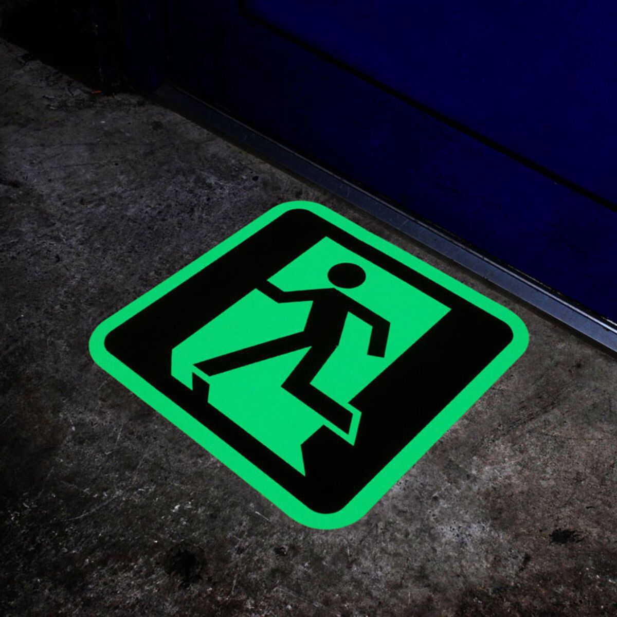 Indoor safety signage - OLEJÁR spol. s r.o.