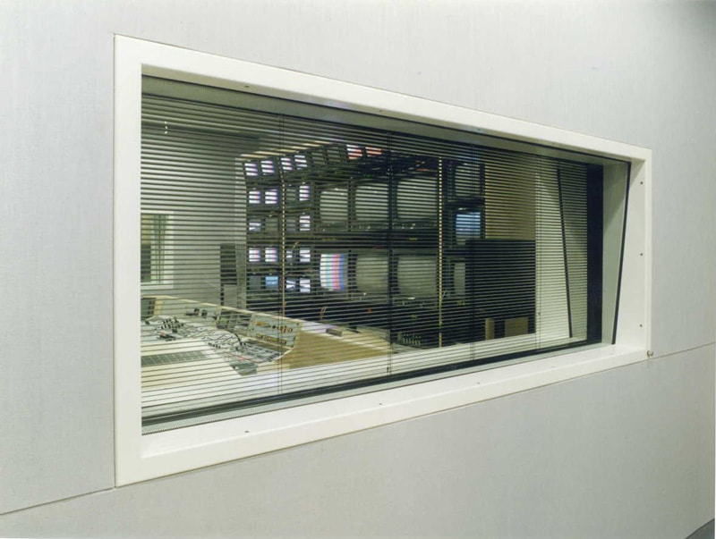 Sound-absorbing glass panel - BOËT StopSon - structural / for interior ...