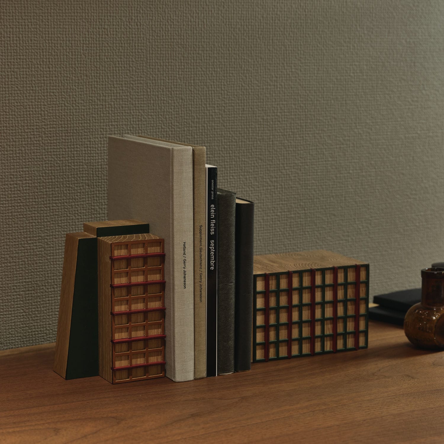 Oak bookend - Town Building - A - CondeHouse - ash / cowhide