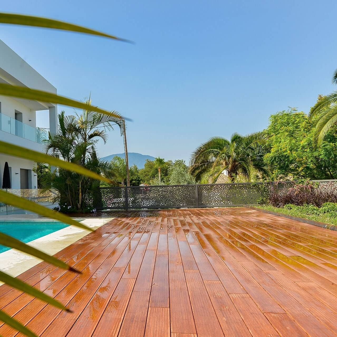 Bamboo decking board - DASSO CTECH® - Décoplus Parquets - wood look / grooved / non-slip