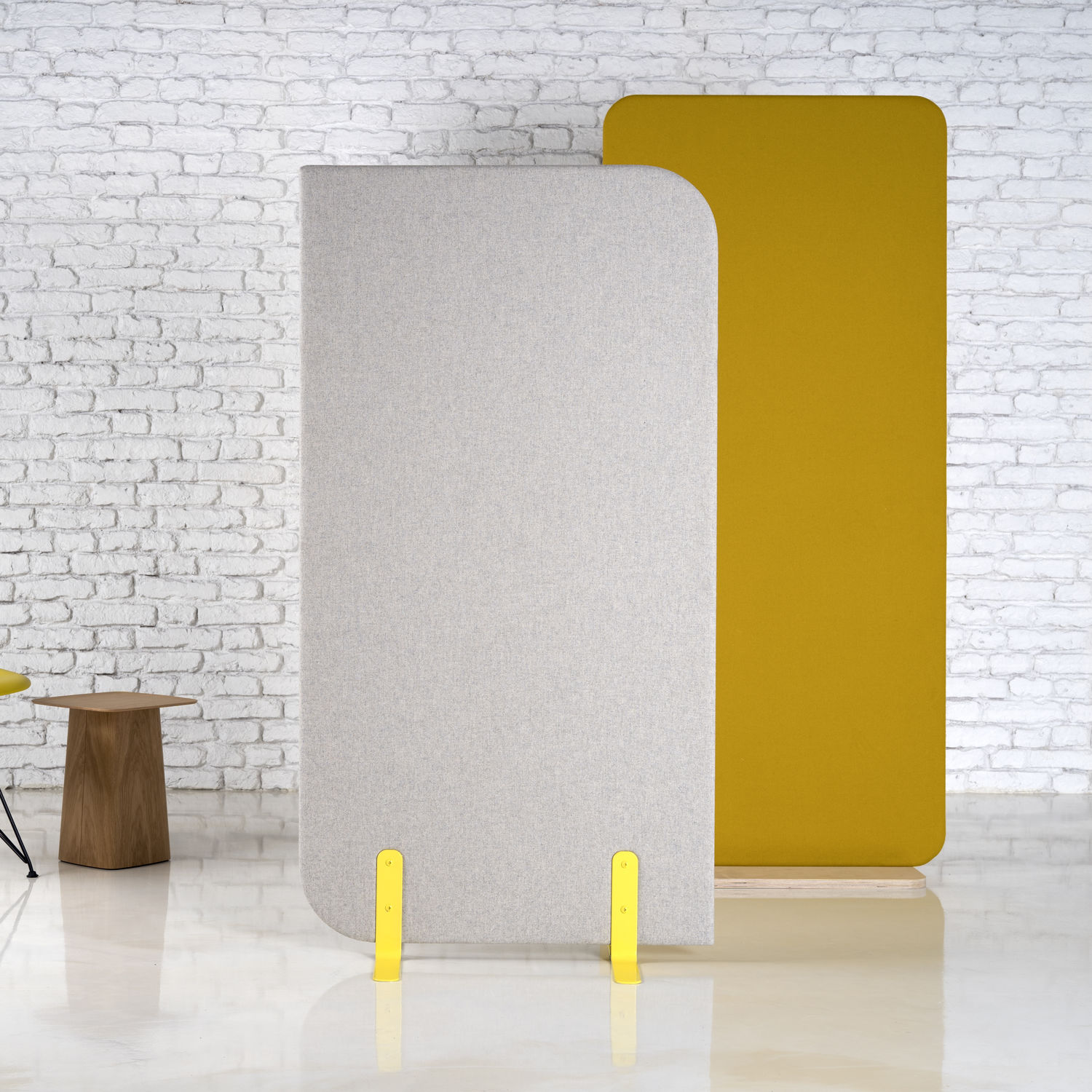 Free-standing office divider - SHADE - SilentLab - in acoustic fabric ...