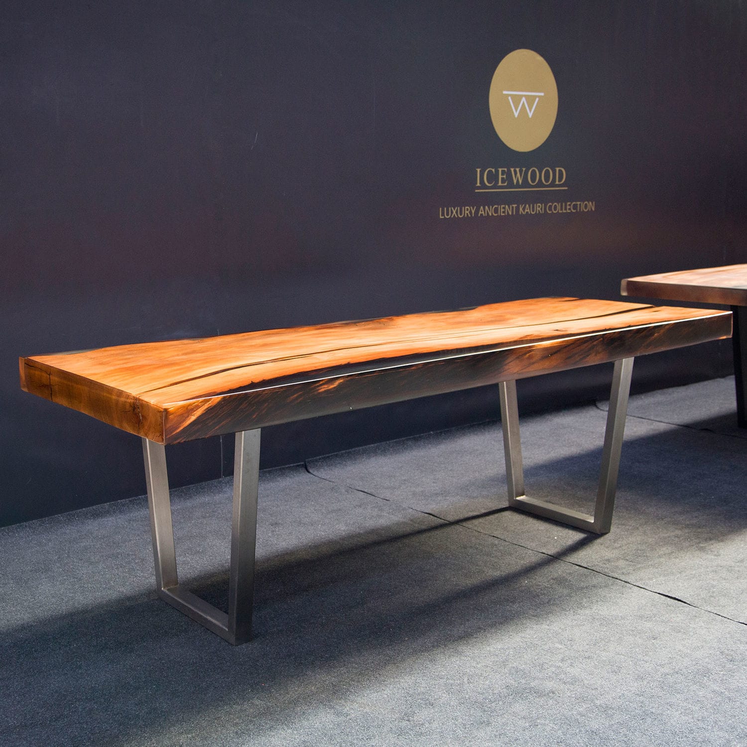 Contemporary dining table - Lucky 3 - Icewood - wooden / resin / metal base