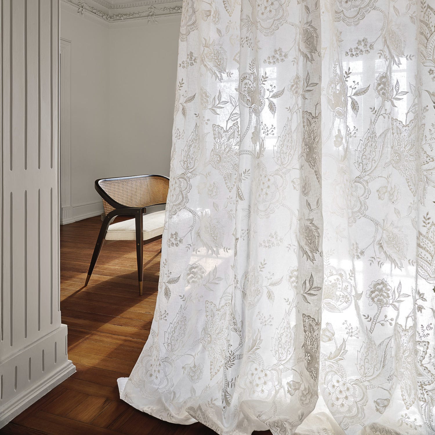 Floral pattern sheer curtain fabric - VOLUPTÉ DE LA VIE - Aldeco ...