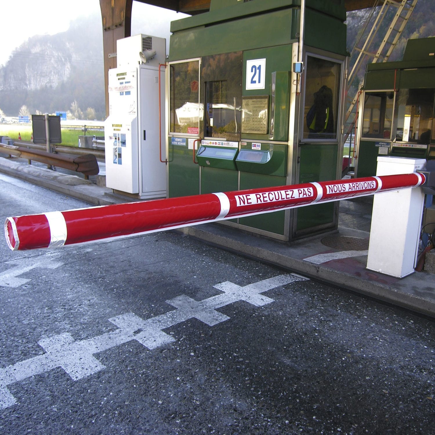 Toll gate barrier - BL 15 TOLL - AUTOMATIC SYSTEMS - boom / anodized ...
