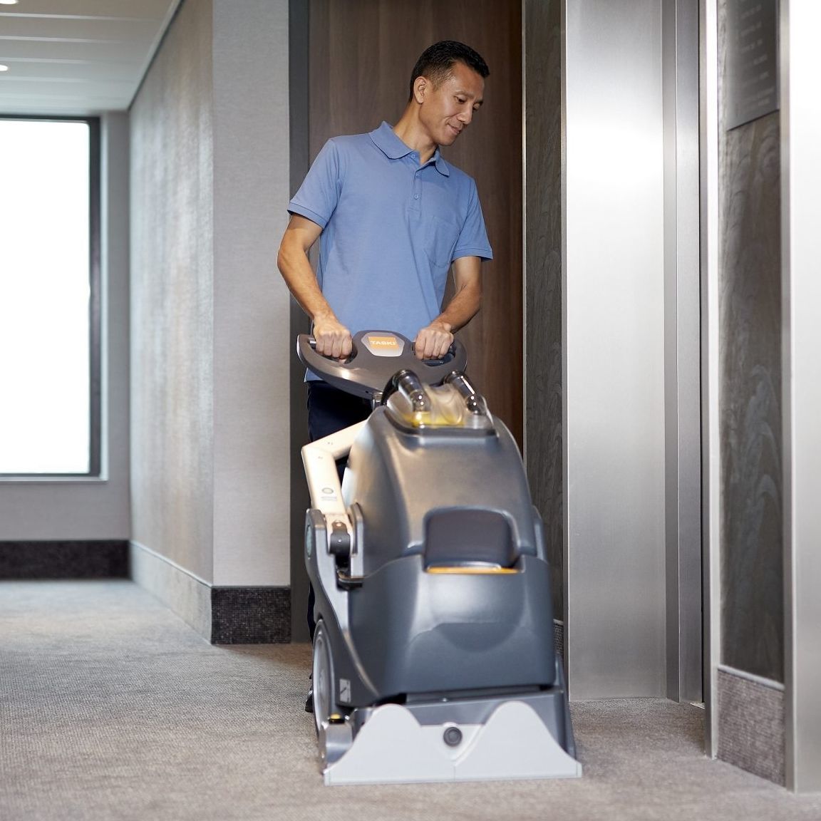 Commercial spray extraction cleaner - procarpet 30 - TASKI - upright