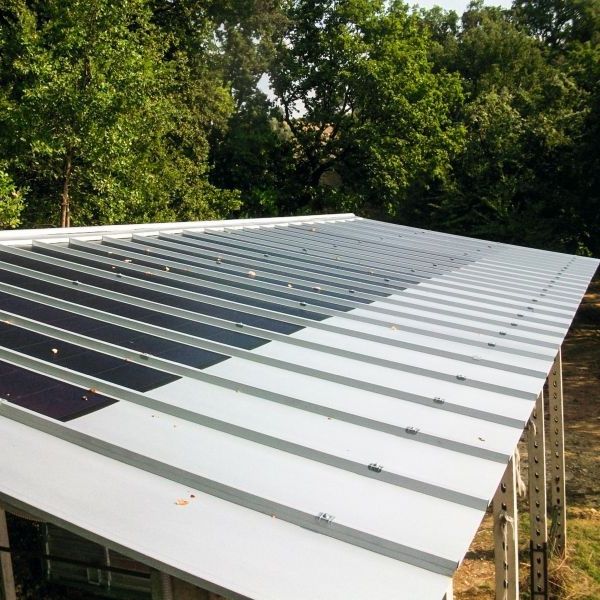 Photovoltaic system insulating sandwich panel - ISOENERGY PIANO ...