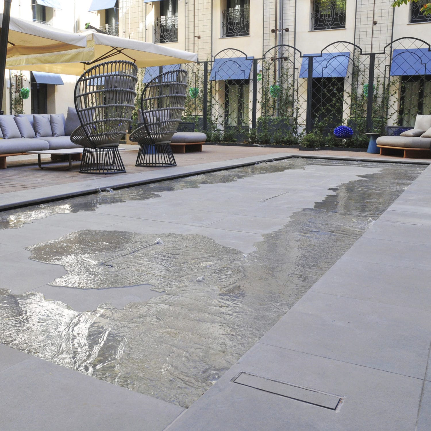 Swimming pool movable floor - Victoria - Poolconcept - for therapy ...