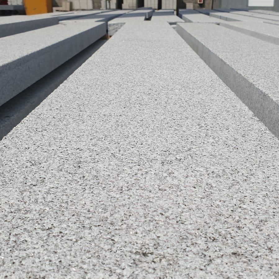 Granite stone slab - BLANCO ALBA - Eurobandas S.A. - for floor / for ...