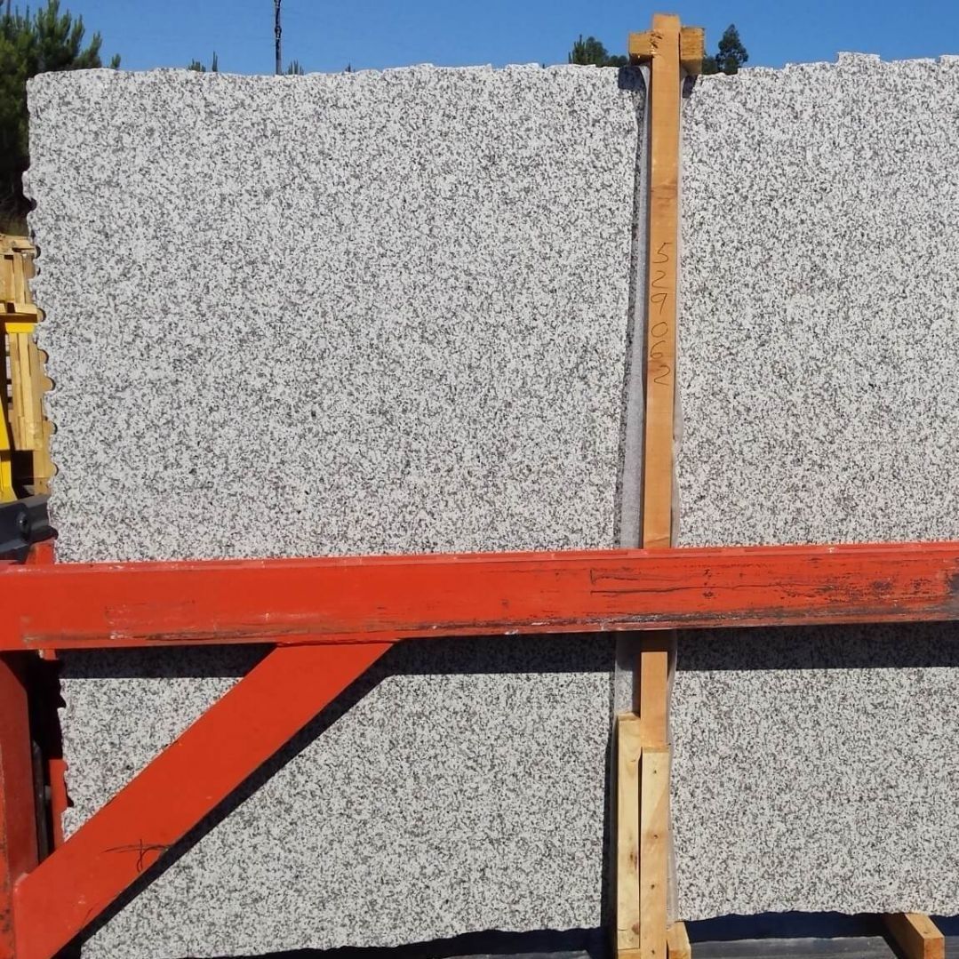 Granite stone slab - BLANCO ATLANTICO - Eurobandas S.A. - for floor ...