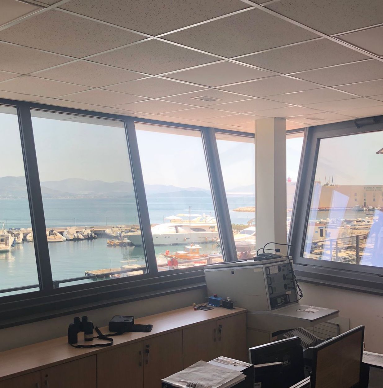 Translucent privacy film - INTERTEC S.R.L. - window