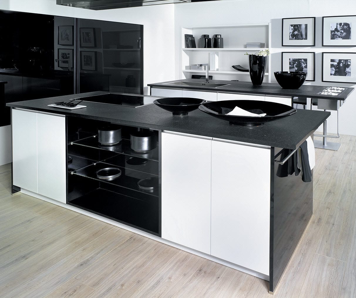 Contemporary kitchen - DELTA : BLANC & NOIR - PYRAM INDUSTRIES ...
