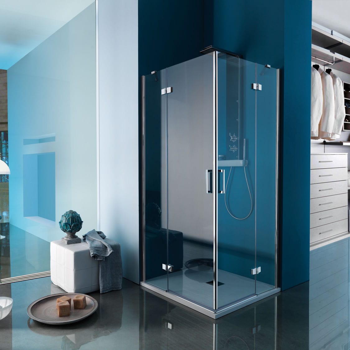 Folding shower screen - B3705 - SAMO - pivoting / corner / tempered glass