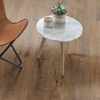 Oak laminate flooring - EPL075 - EGGER - resin / click-fit / wood look