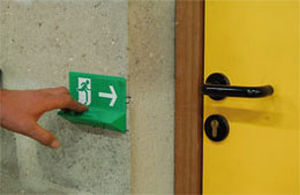 Door signage plate - WATTELEZ - wall-mounted / plastic / Braille