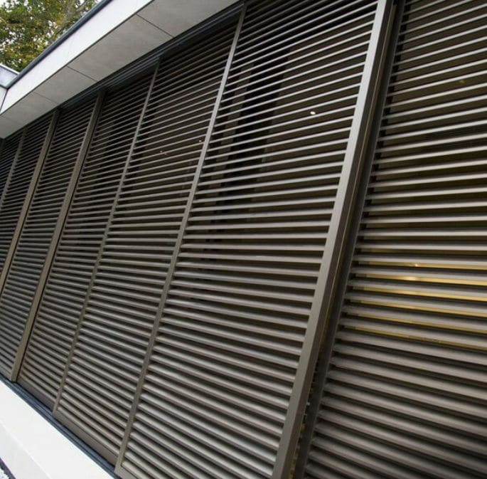 Aluminum solar shading - BS 40 - Reynaers Aluminium - for facade ...