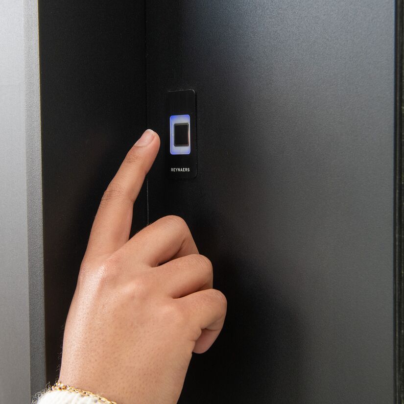 Commercial centralized access control system - Reynaers Aluminium