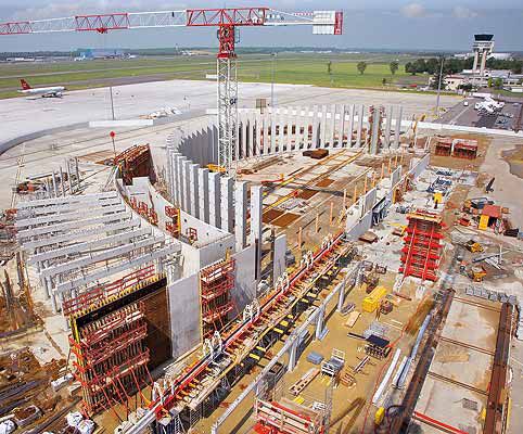 Beam formwork - VARIO GT 24 - PERI S.A.S. - modular / metal / column